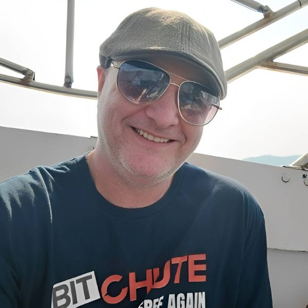 Ray Vahey – Anarchapulco